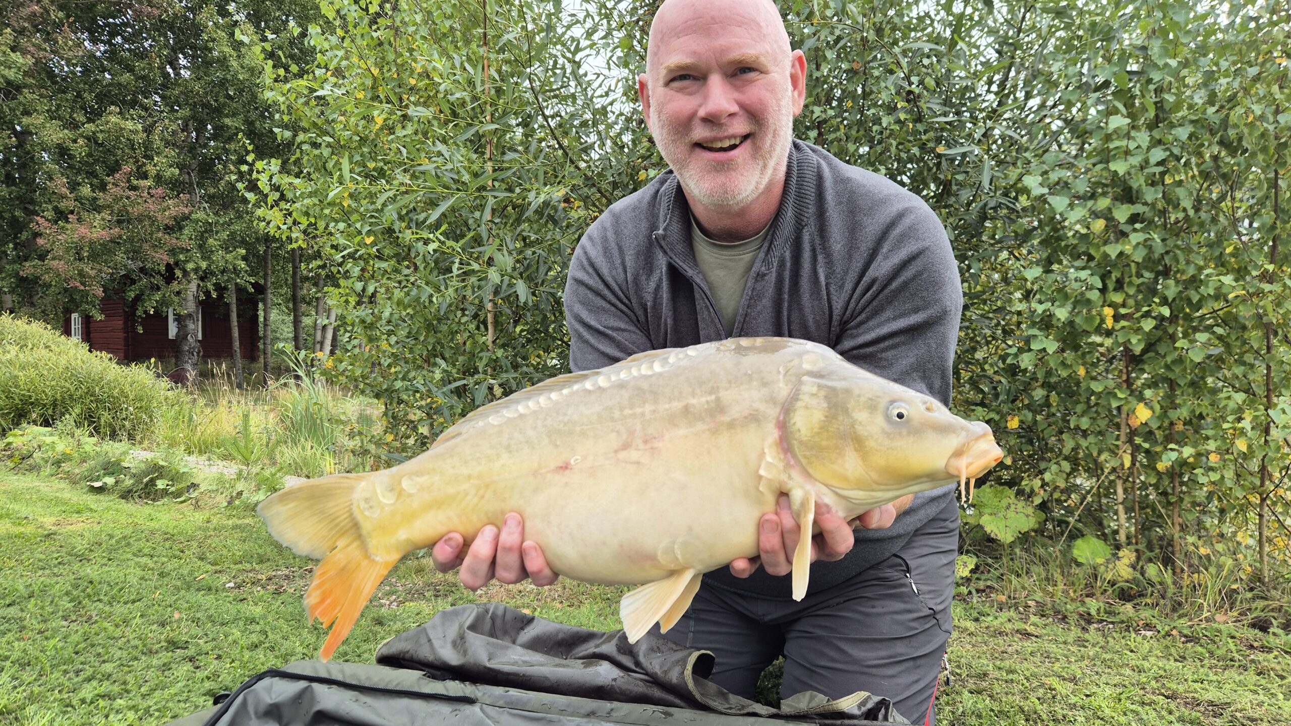 Exklusivt karpfiske - Westmanna Camp